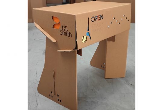 Cardboard in the spotlight at a major international tennis tournament