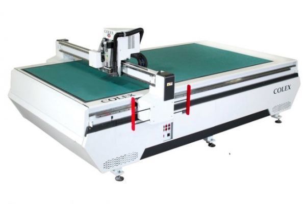 Canon adds cutting tables to its offer