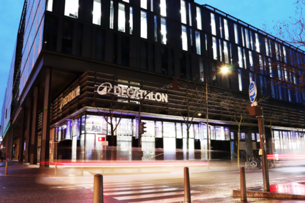 Decathlon reinvents itself: new logo and brand strategy for 2024