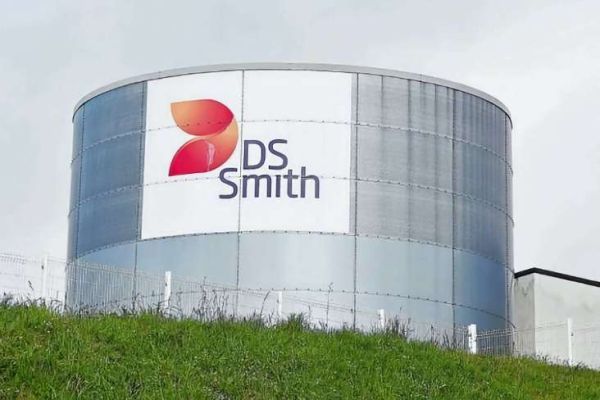 Strikes at DS Smith against a backdrop of divestment